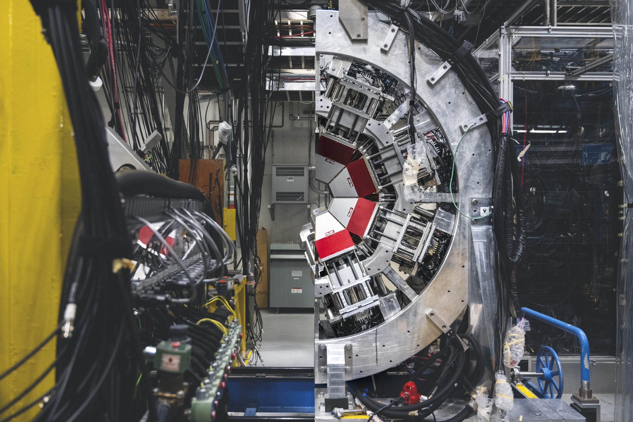 Triumf Canadas Particle Accelerator Centre Canadas Particle